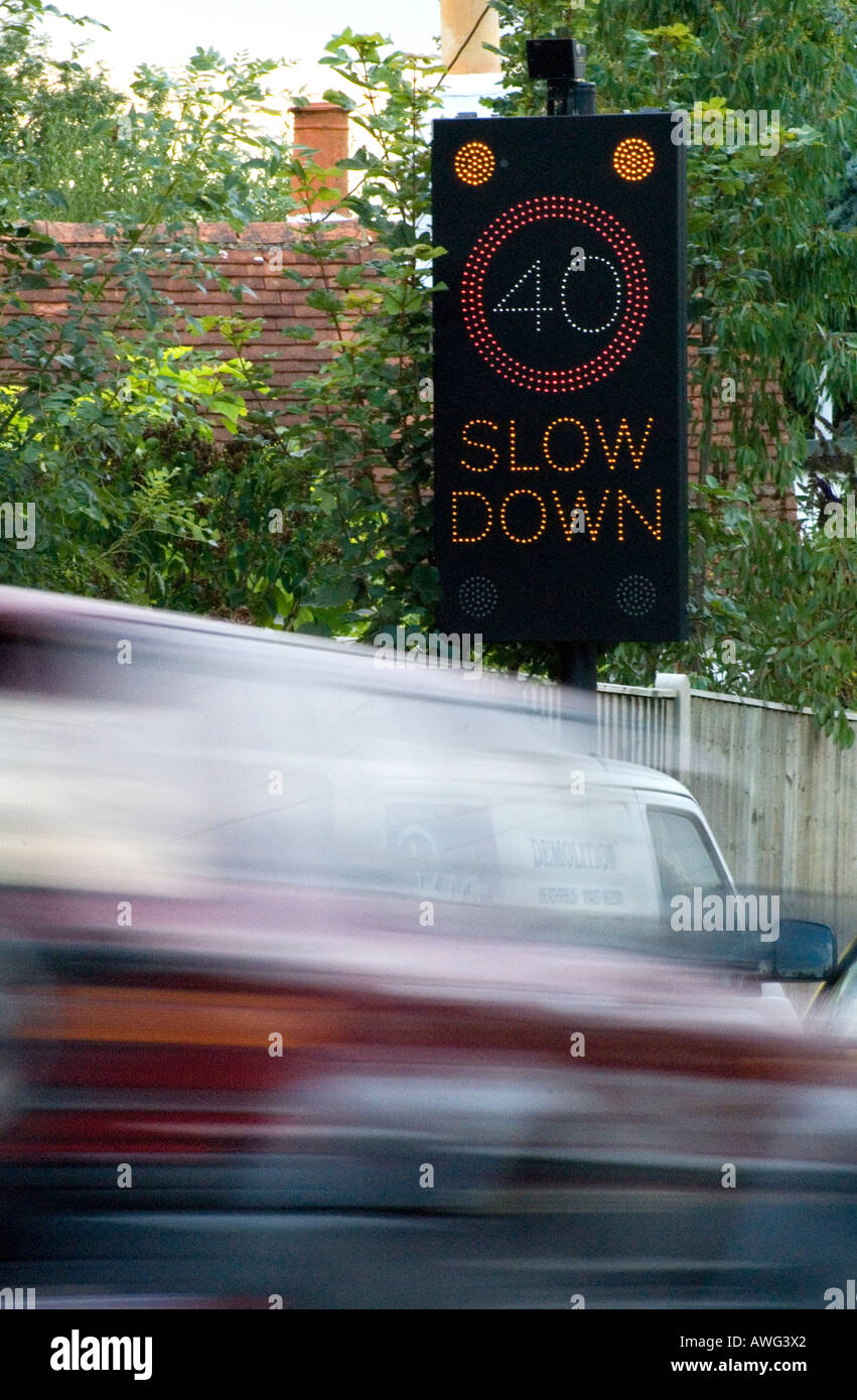 Car moving past 40 MPH illuminated speed limit reminder A2100 between ...
