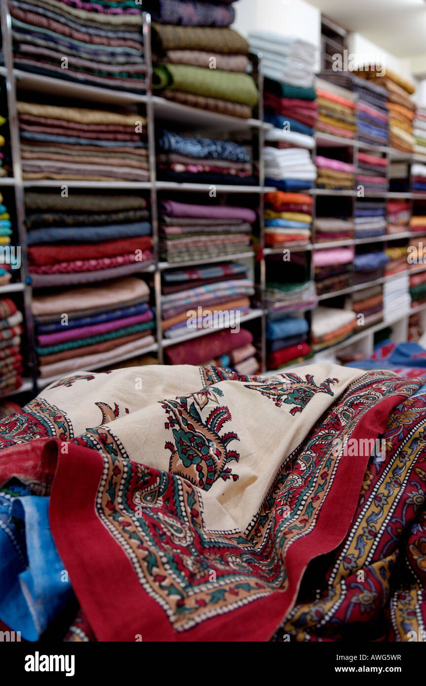 Fine textiles hi-res stock photography and images - Alamy