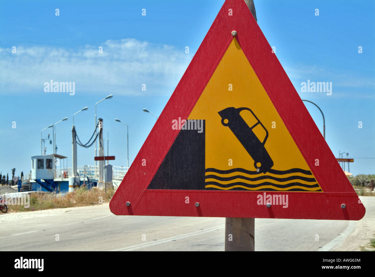Car fallen down sign hi-res stock photography and images - Alamy
