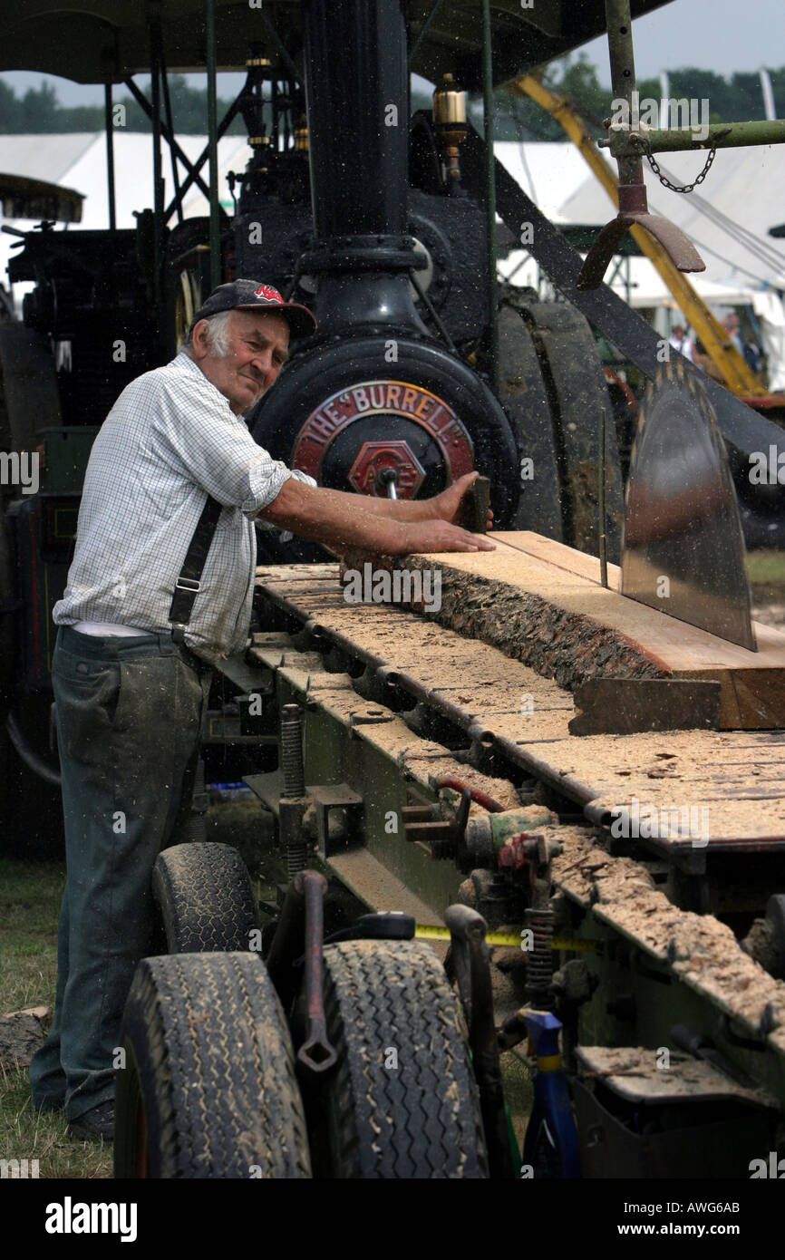 Nowles Hill Steam Fair log cutting using steam traction Stock Photo - Alamy