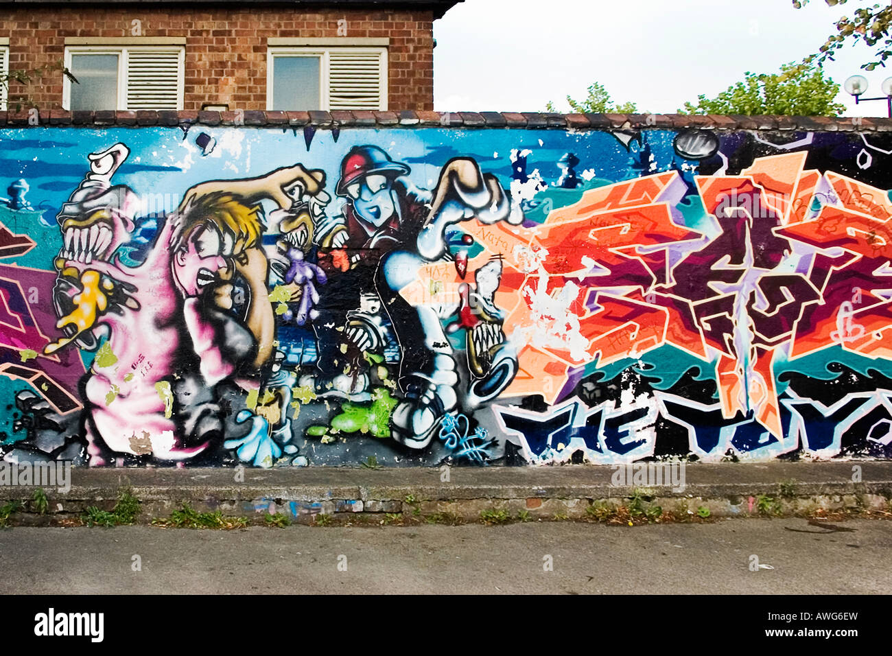 Thugs youth hi-res stock photography and images - Alamy