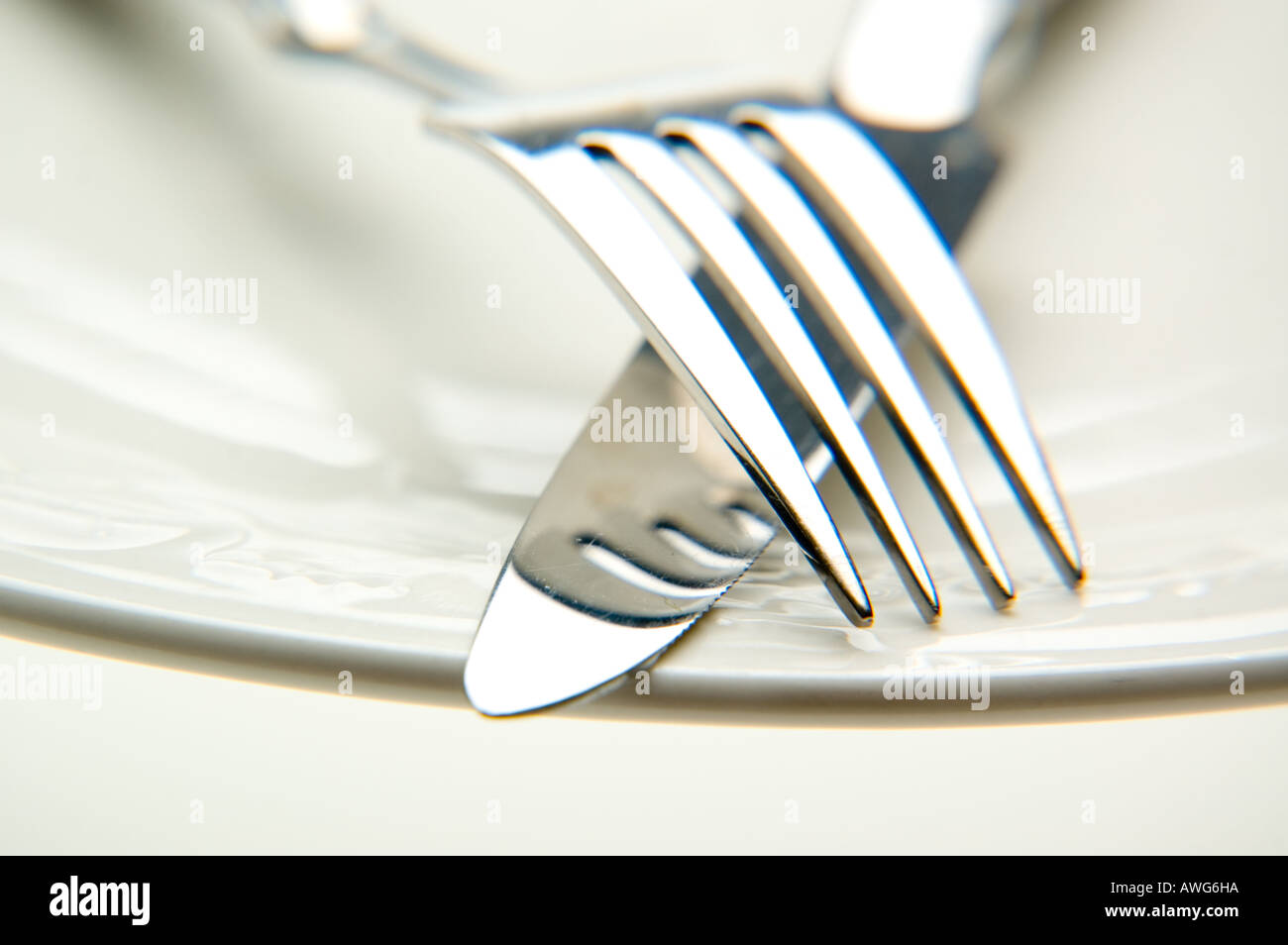 Edge plate hi-res stock photography and images - Alamy