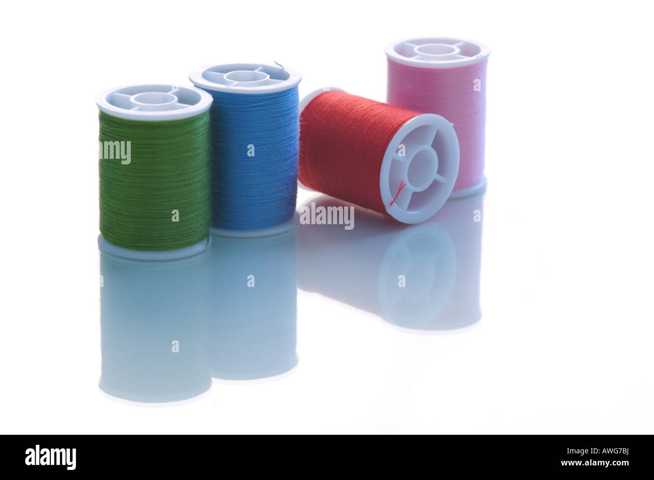 Reel of white cotton hi-res stock photography and images - Alamy