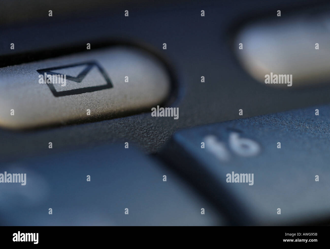 Computer desktop showing mail hi-res stock photography and images - Alamy