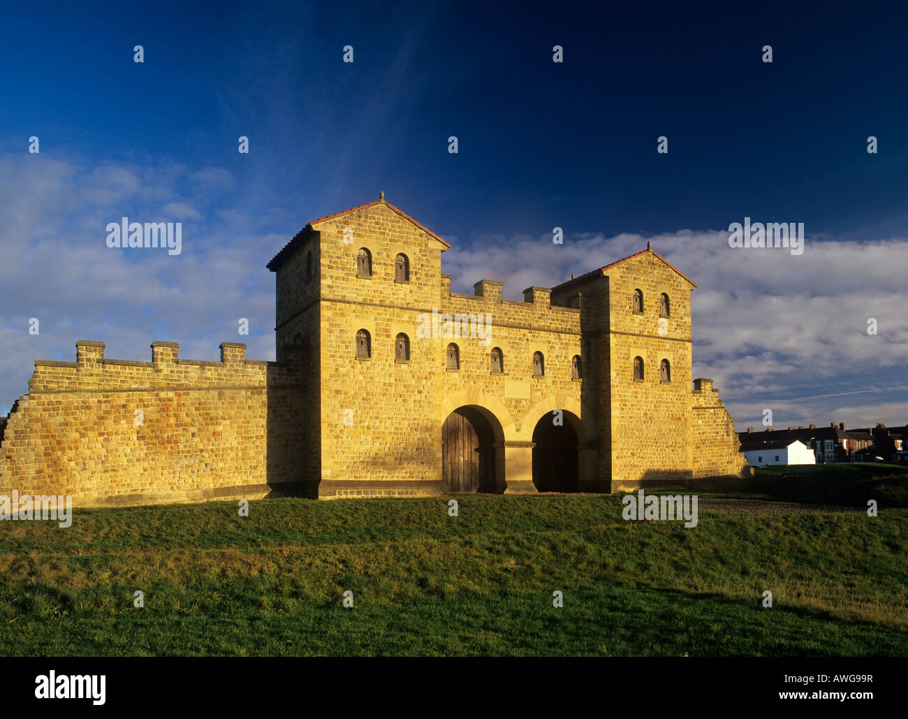 Roman fort south shields hi-res stock photography and images - Alamy