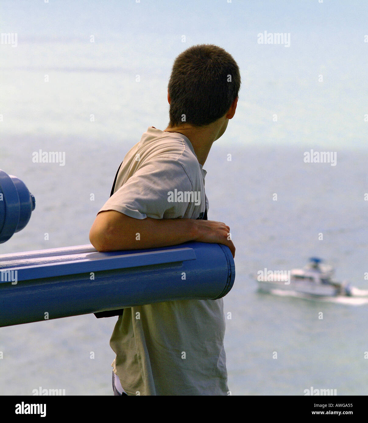 Yacht watching hi-res stock photography and images - Alamy
