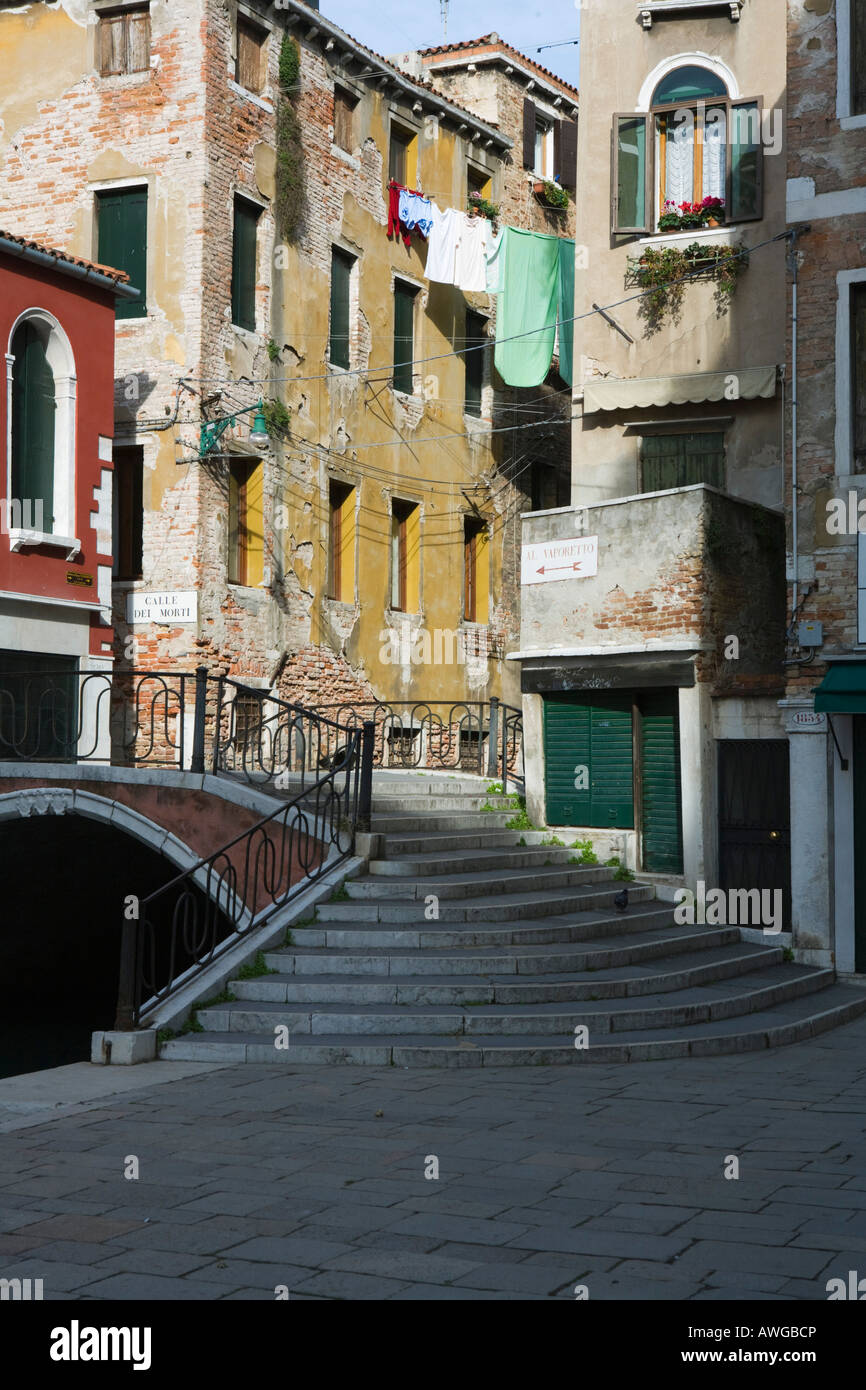 San Polo, Venice, Italy. Quiet back streets near Rialto Stock Photo - Alamy