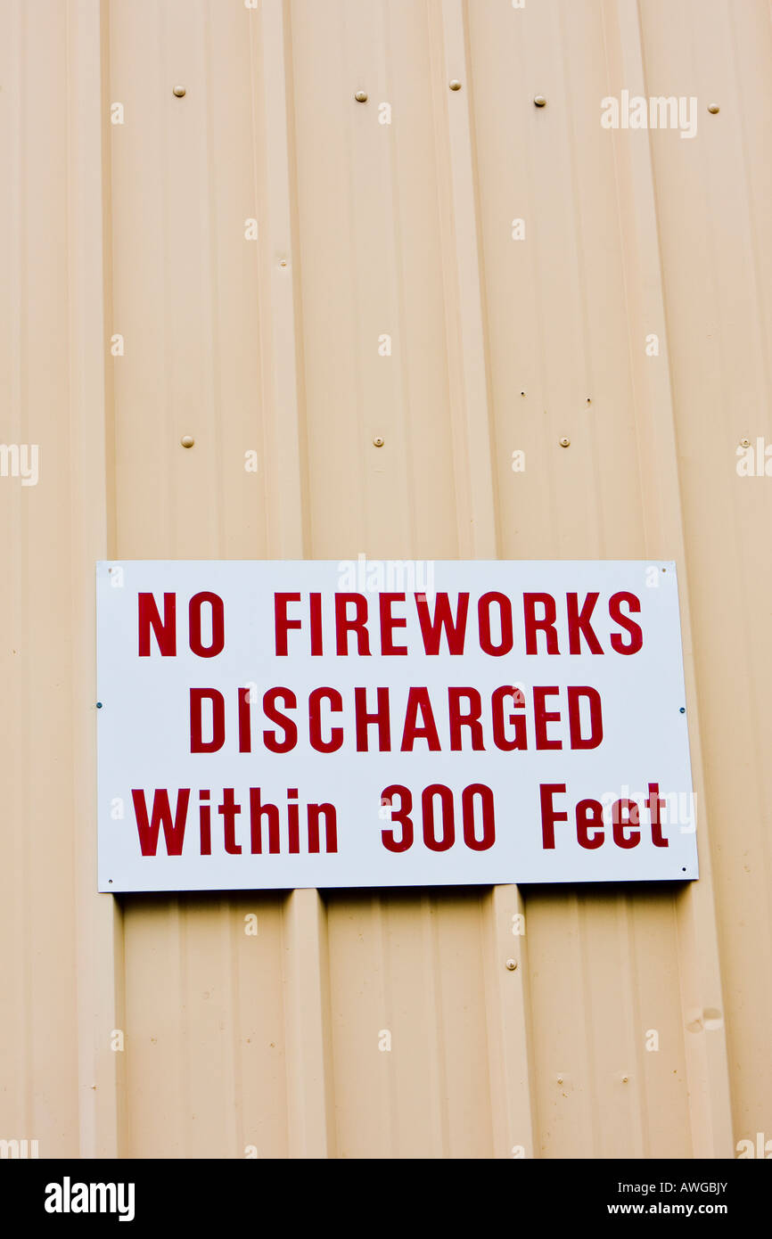 Fireworks warning sign hi-res stock photography and images - Alamy
