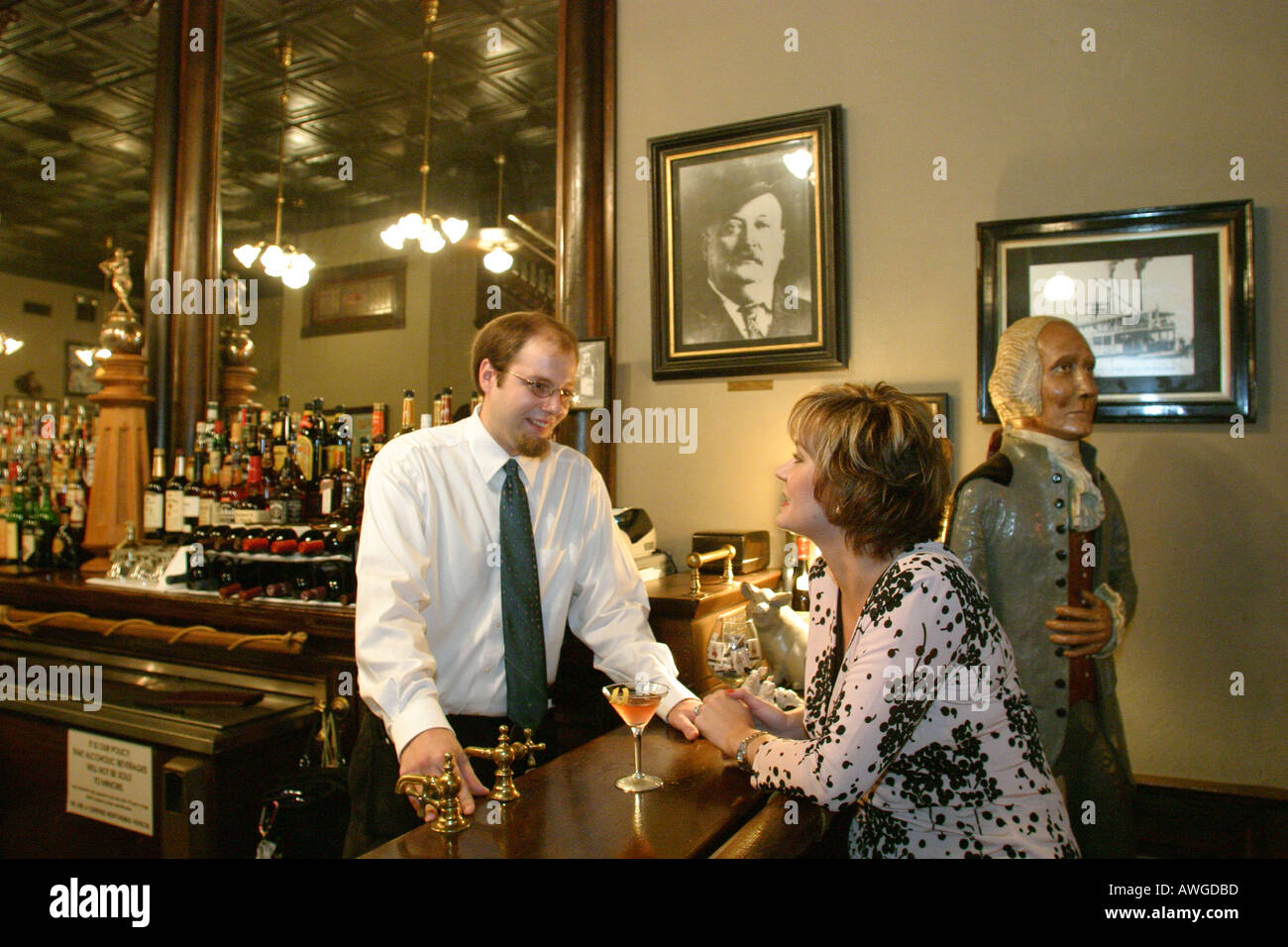 Simp Mcghees Fine Seafood High Resolution Stock Photography and Images - Alamy