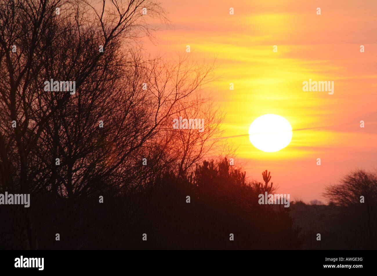 Awesome sun rise hi-res stock photography and images - Alamy