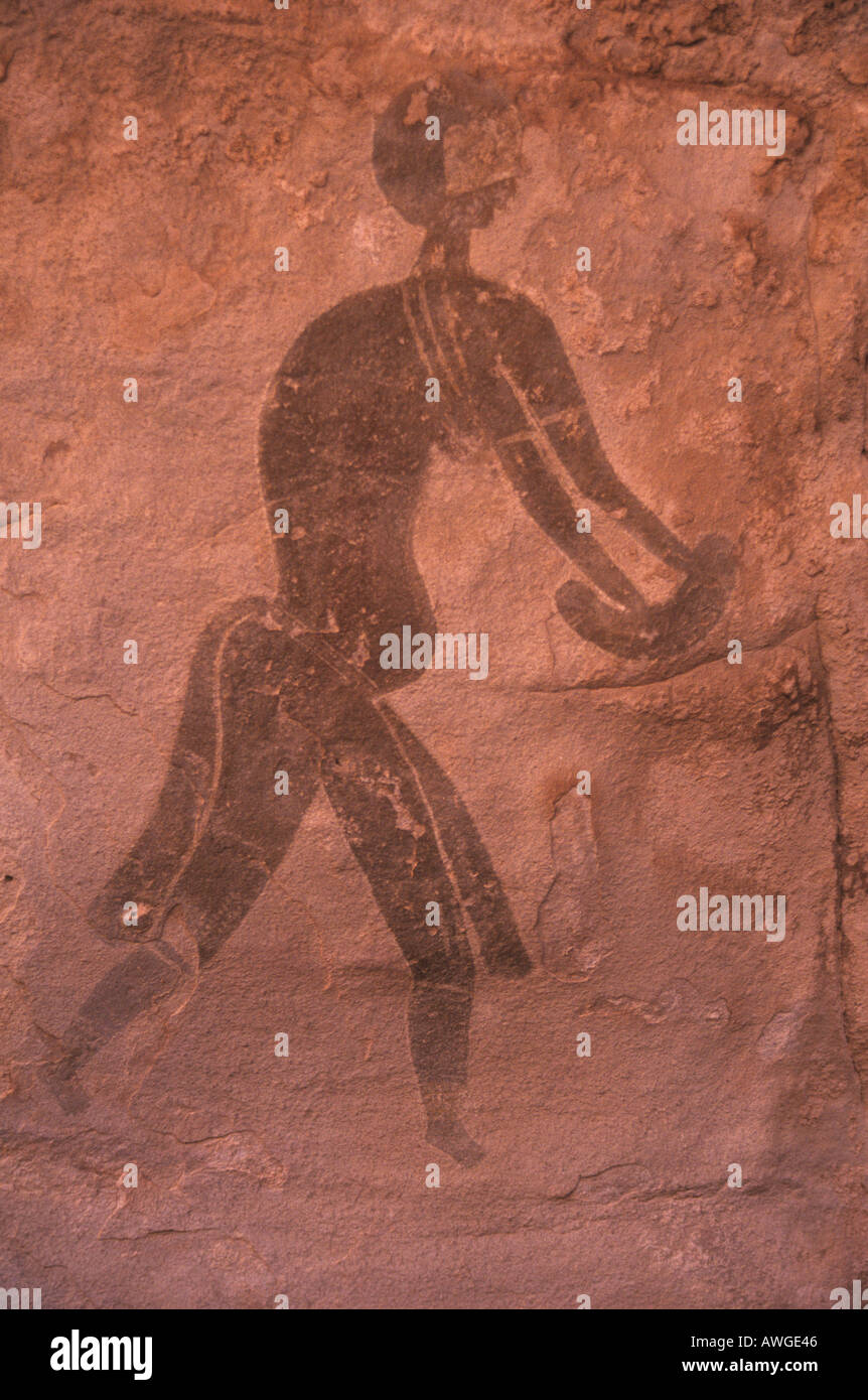 Algerian tassili sefar neolithic rock hi-res stock photography and ...