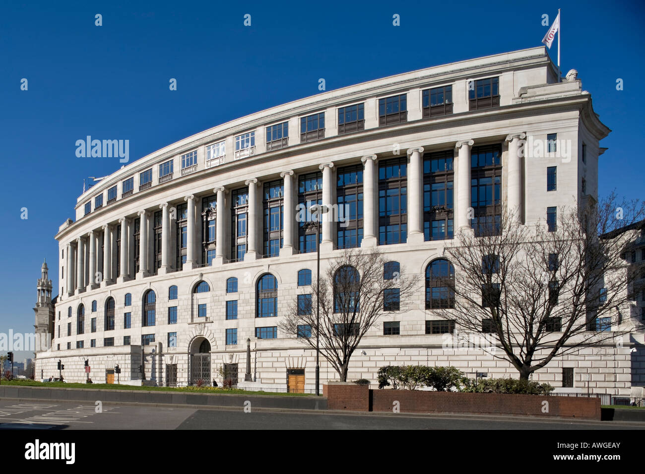Unilever House High Resolution Stock Photography and Images - Alamy