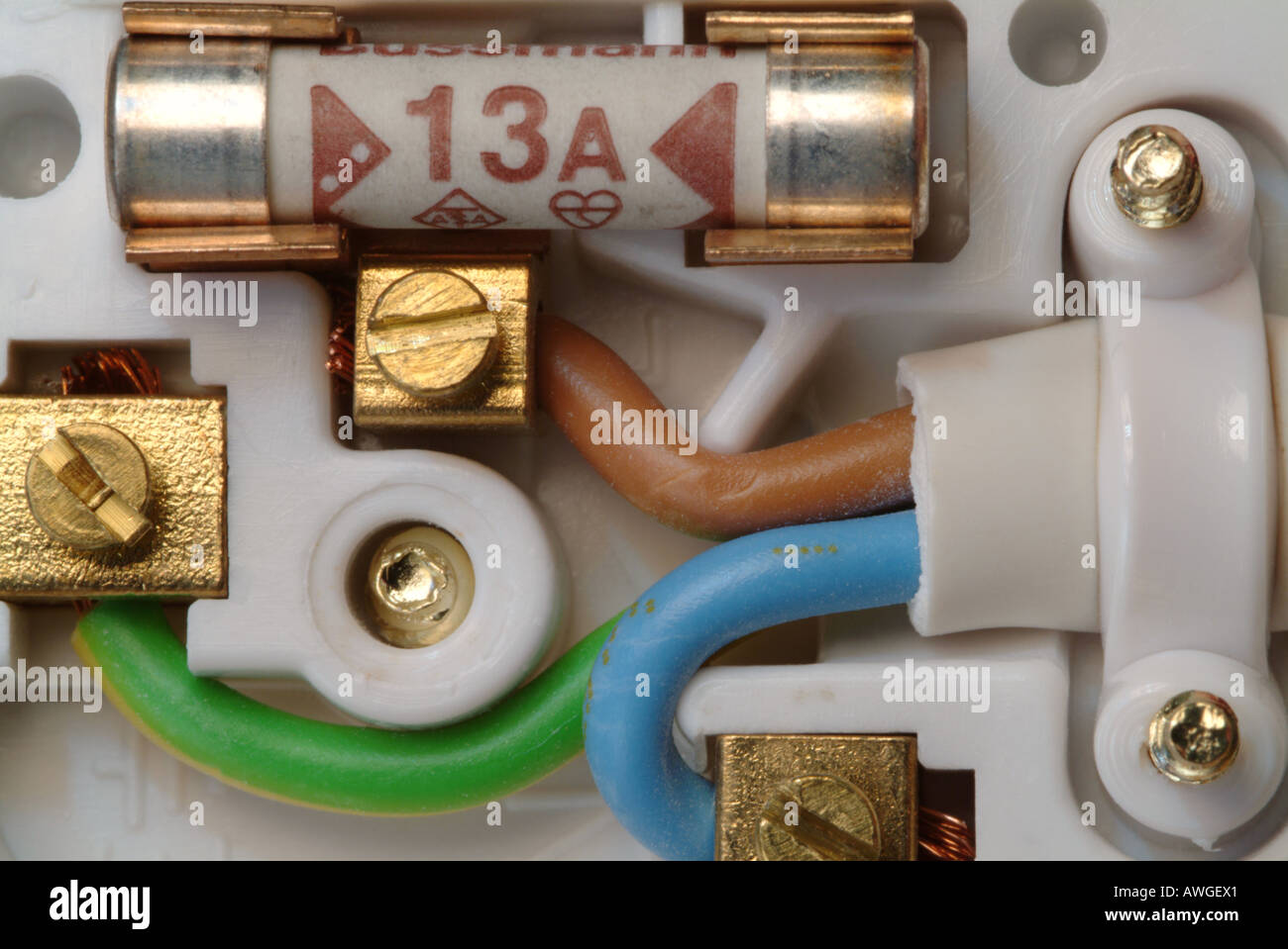 240 volt wiring hi-res stock photography and images - Alamy