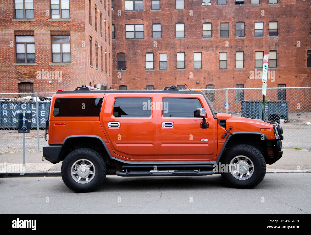 Hummer H3 Side View