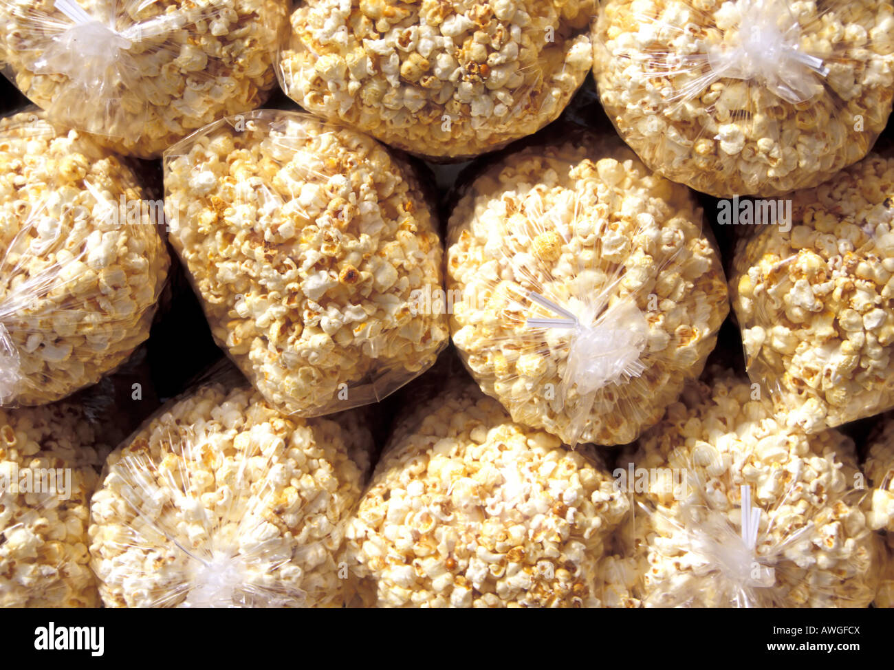 Popcorn with kernels hi-res stock photography and images - Alamy