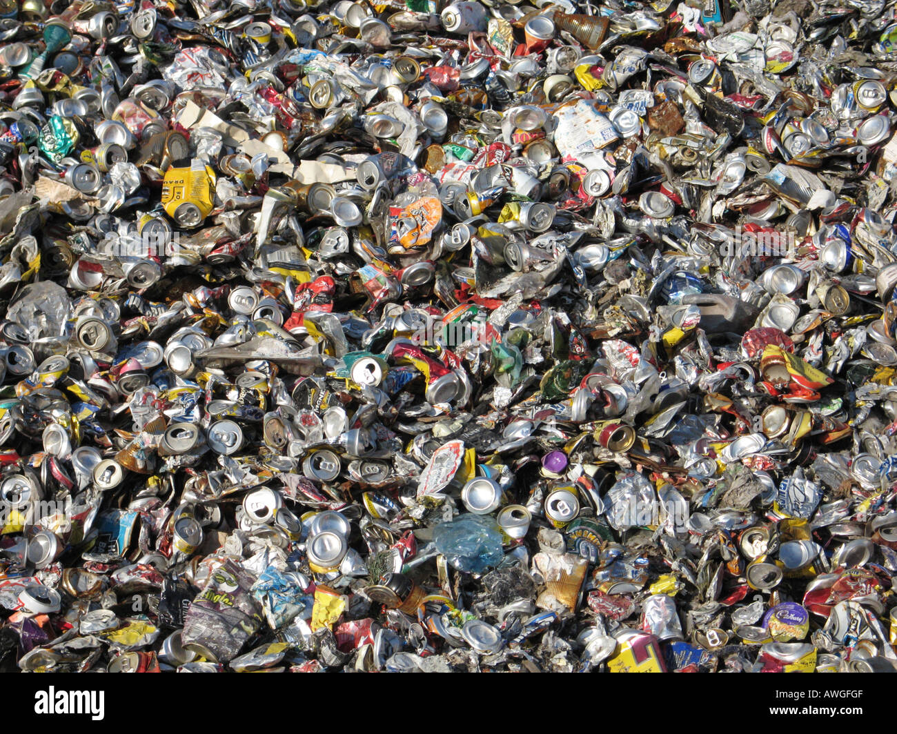 Aluminium recycling process hi-res stock photography and images - Alamy