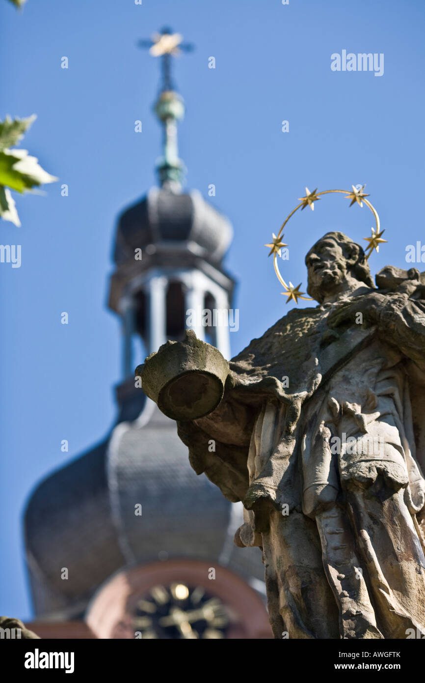 Golden gloriole hi-res stock photography and images - Alamy