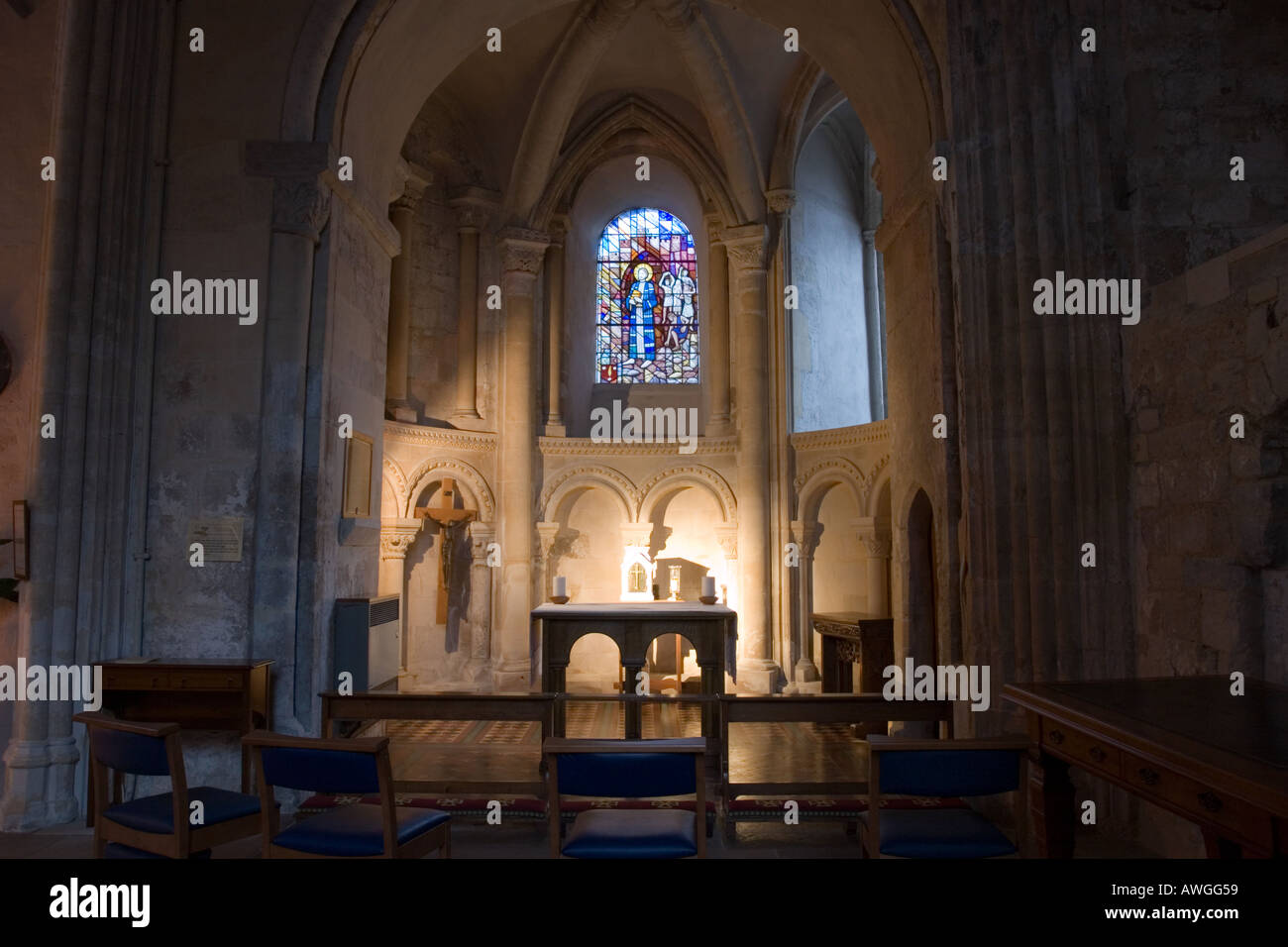Christchurch priory interior hi-res stock photography and images - Alamy