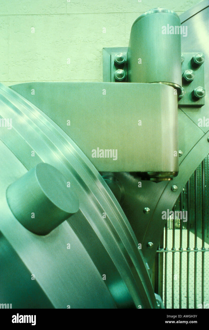 large safety deposit bank vault entrance Stock Photo - Alamy