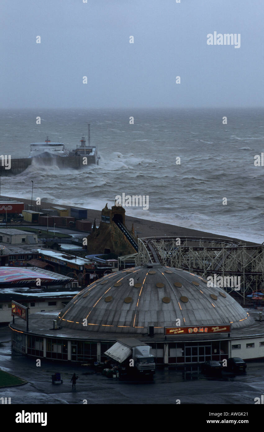 Rotunda amusement park hi-res stock photography and images - Alamy