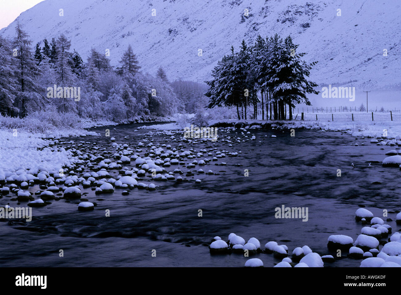 Lochnagar in winter hi-res stock photography and images - Alamy