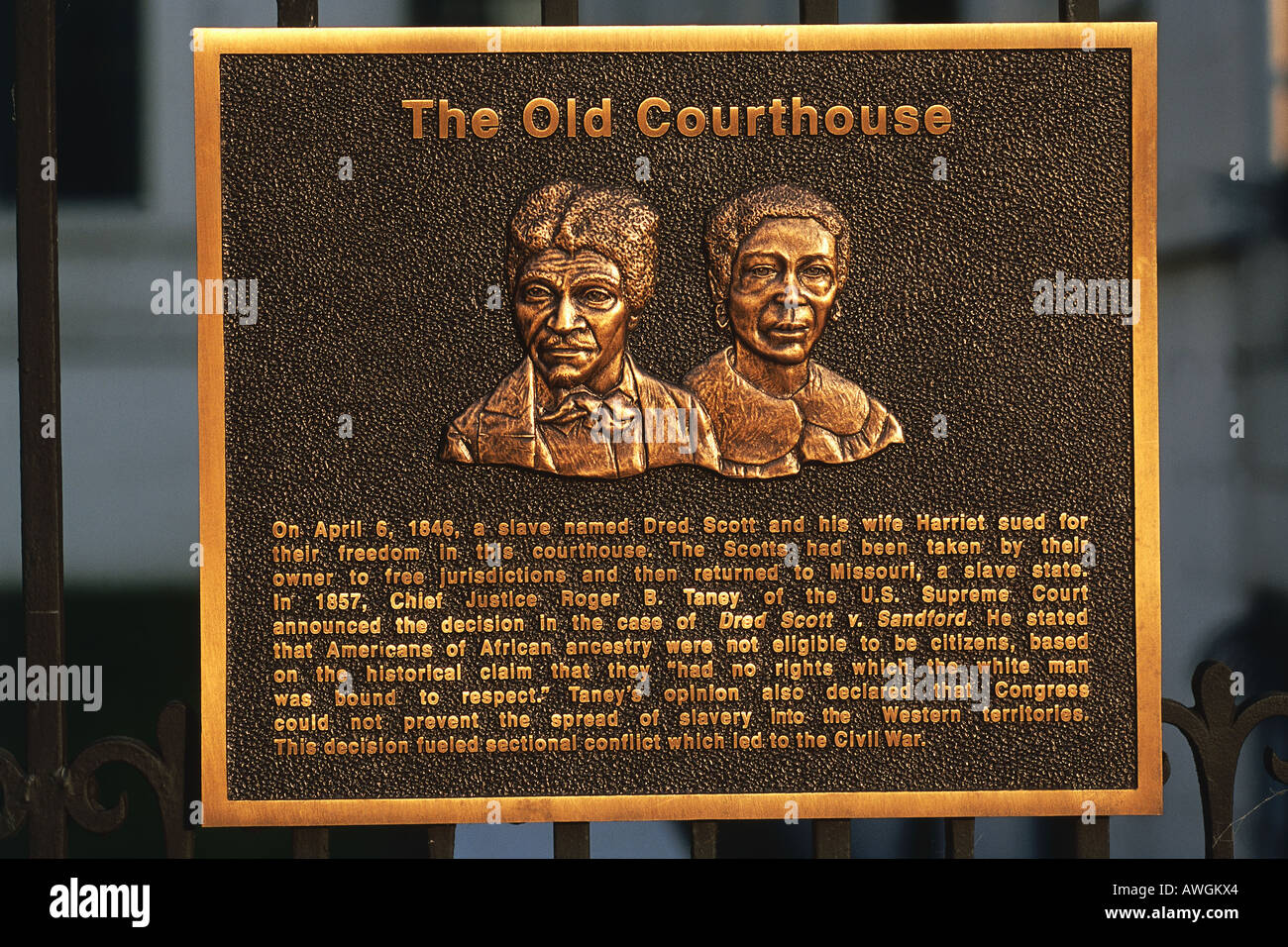 USA, Missouri, St Louis, Scott Trial Plaque, Old Courthouse, bronze ...