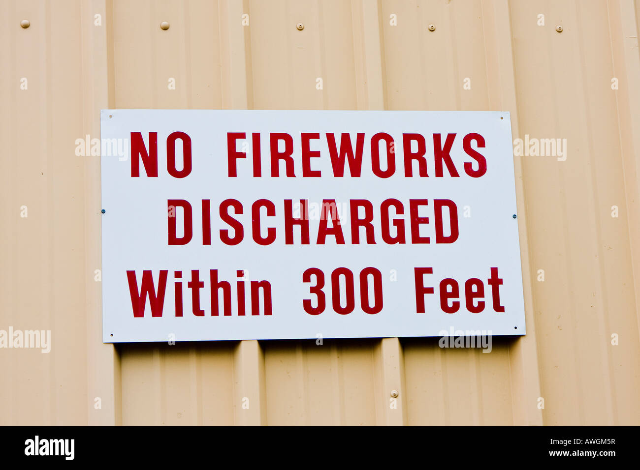 Fireworks warning sign hi-res stock photography and images - Alamy
