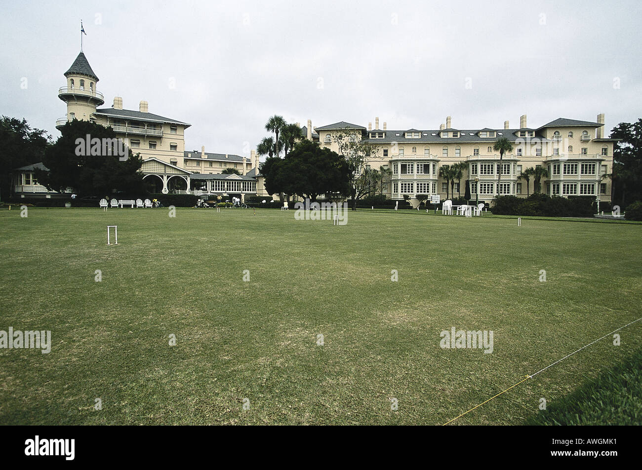 USA, Georgia, Golden Isles, Jekyll Island Club Hotel, exterior of ...