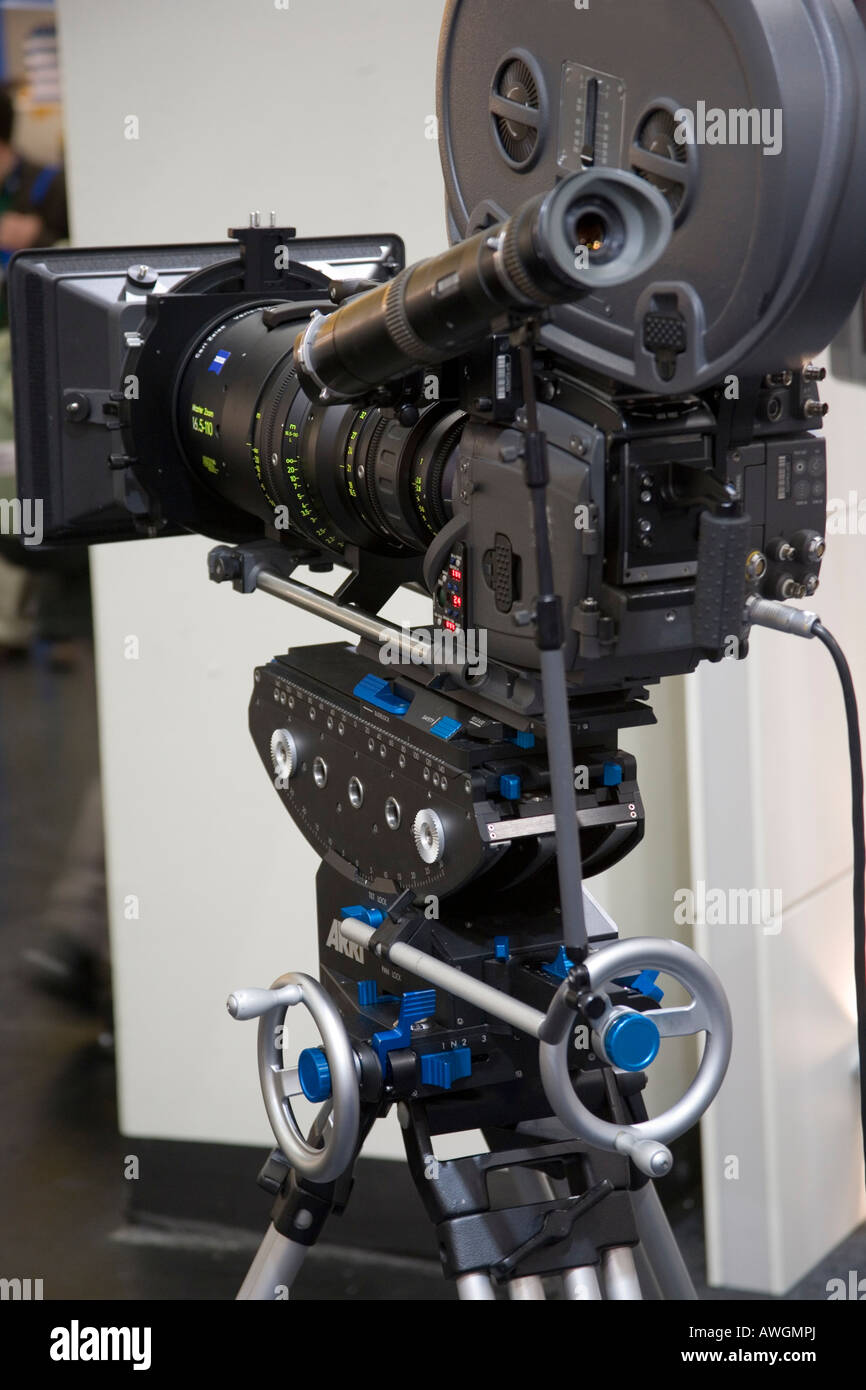 Ariflex hi-res stock photography and images - Alamy