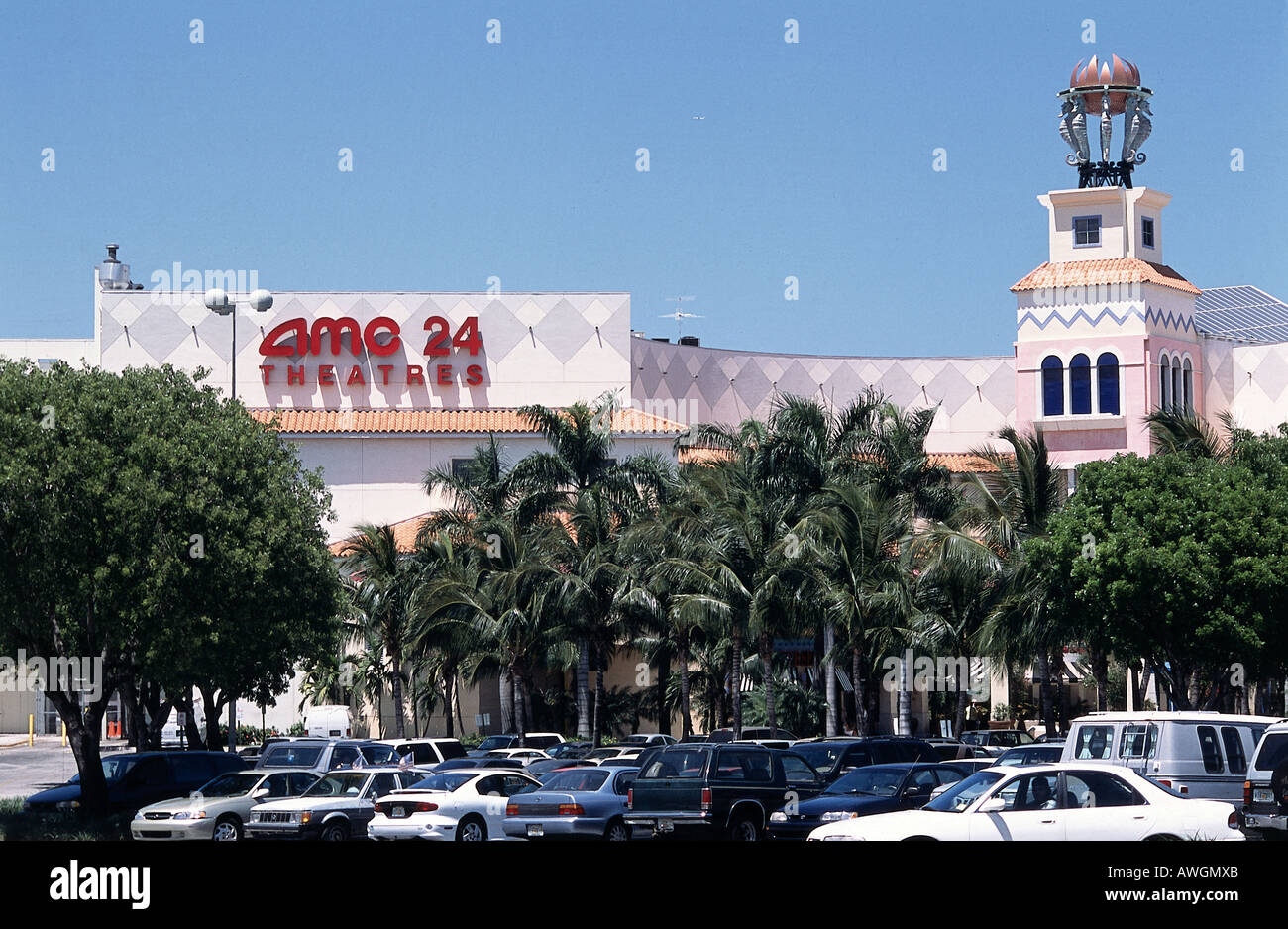 Florida Aventura Mall High Resolution Stock Photography and Images - Alamy