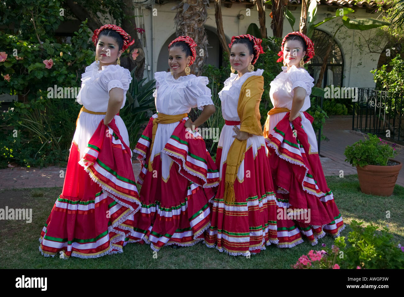 Mexican period costumes Old Town State Historic Park, San Diego ...