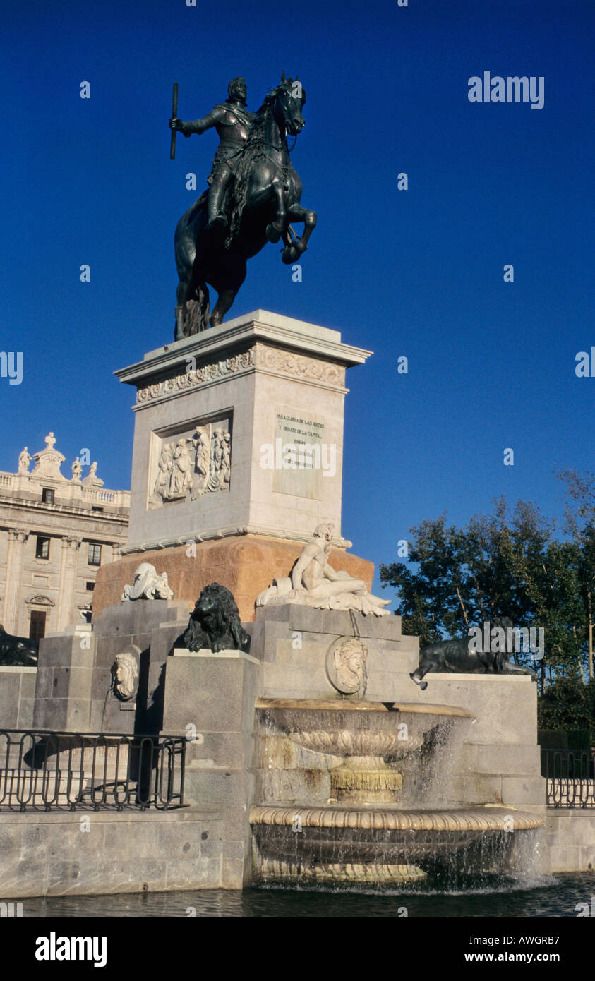 Felipe IV Statue, Plaza de Oriente. Madrid Spain Stock Photo - Alamy