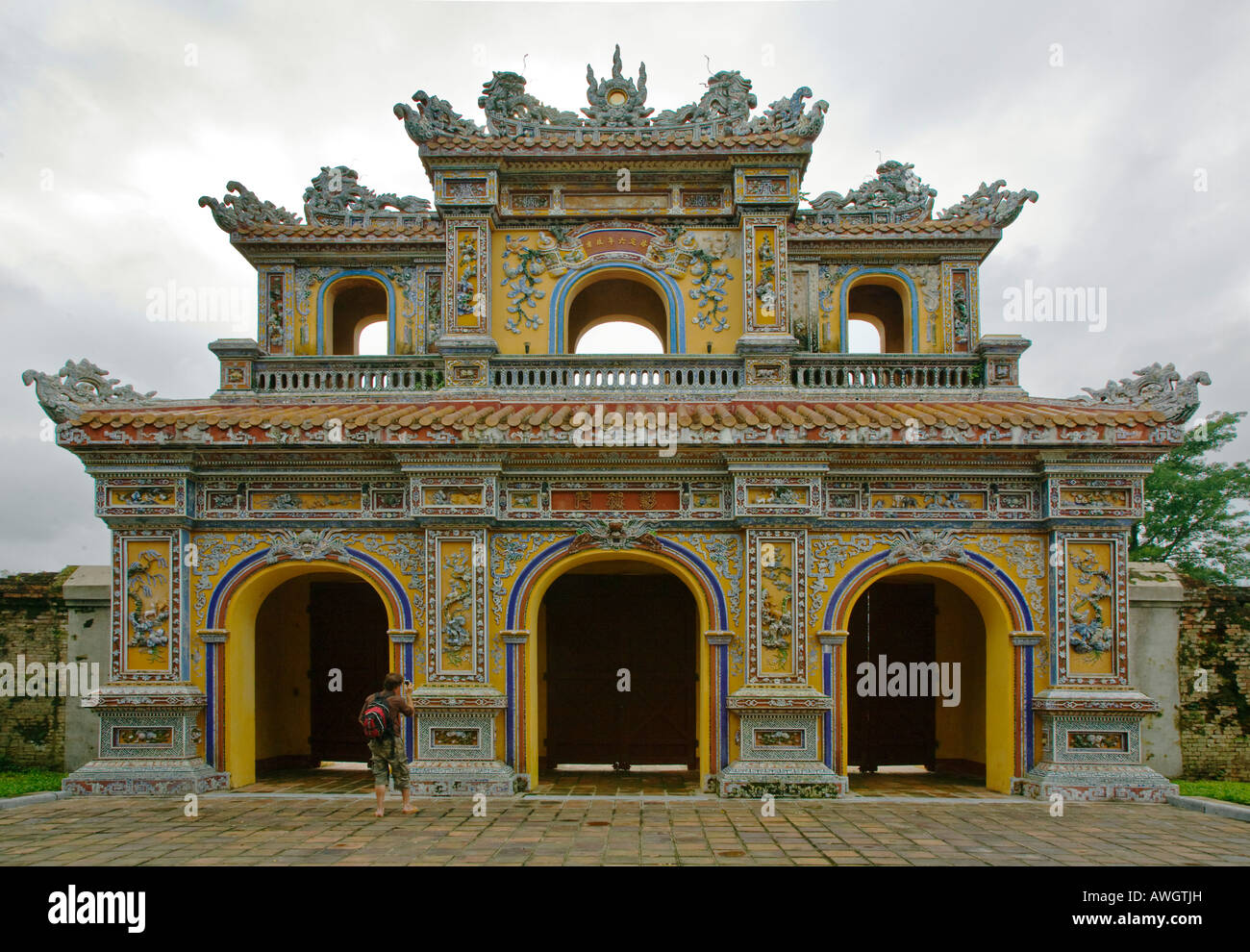 The HIEN NHON GATE just outside IMPERIAL CITY HUE VIETNAM Stock Photo ...