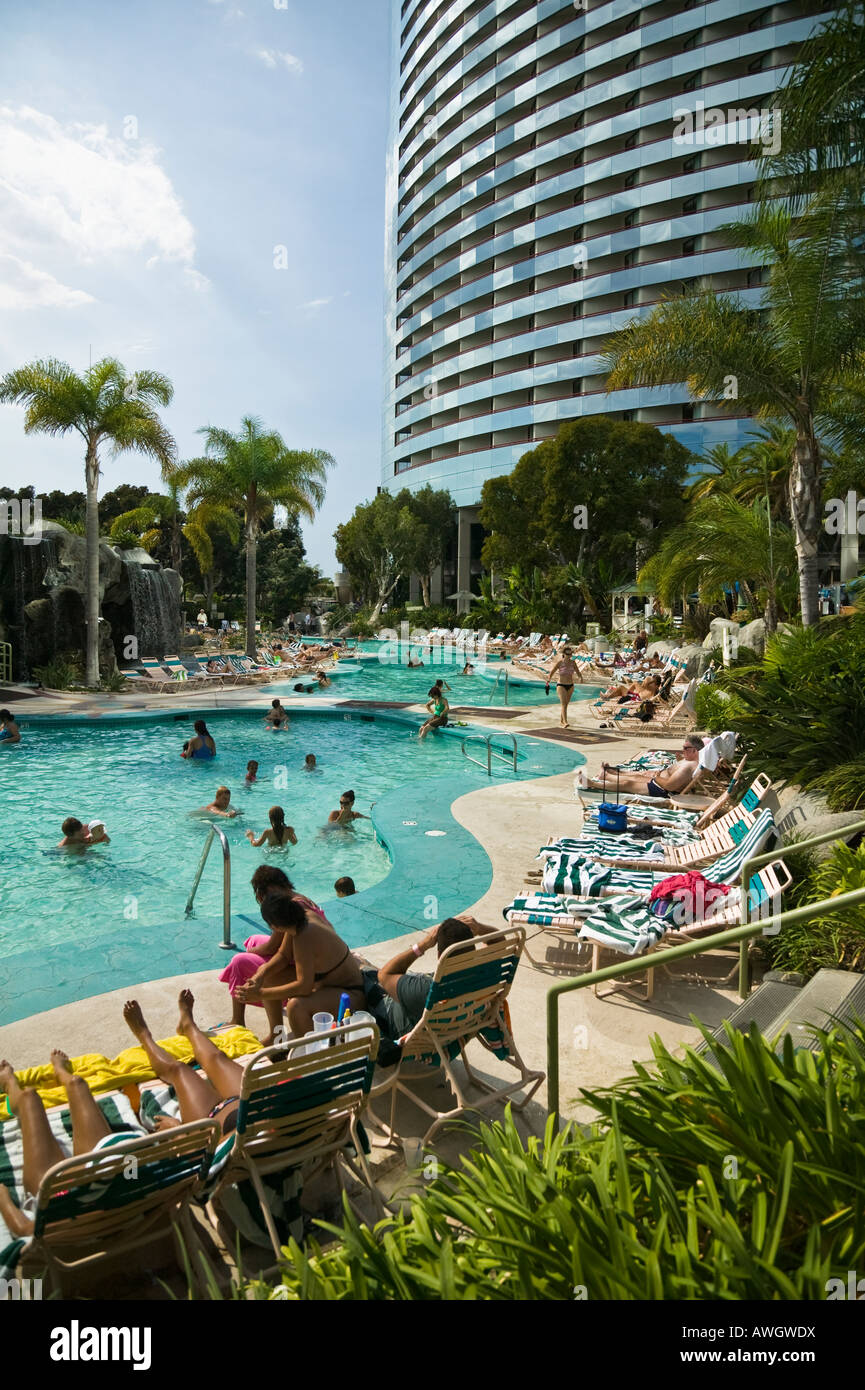 Pool area Marriott Hotel San Diego, California, USA Stock Photo - Alamy