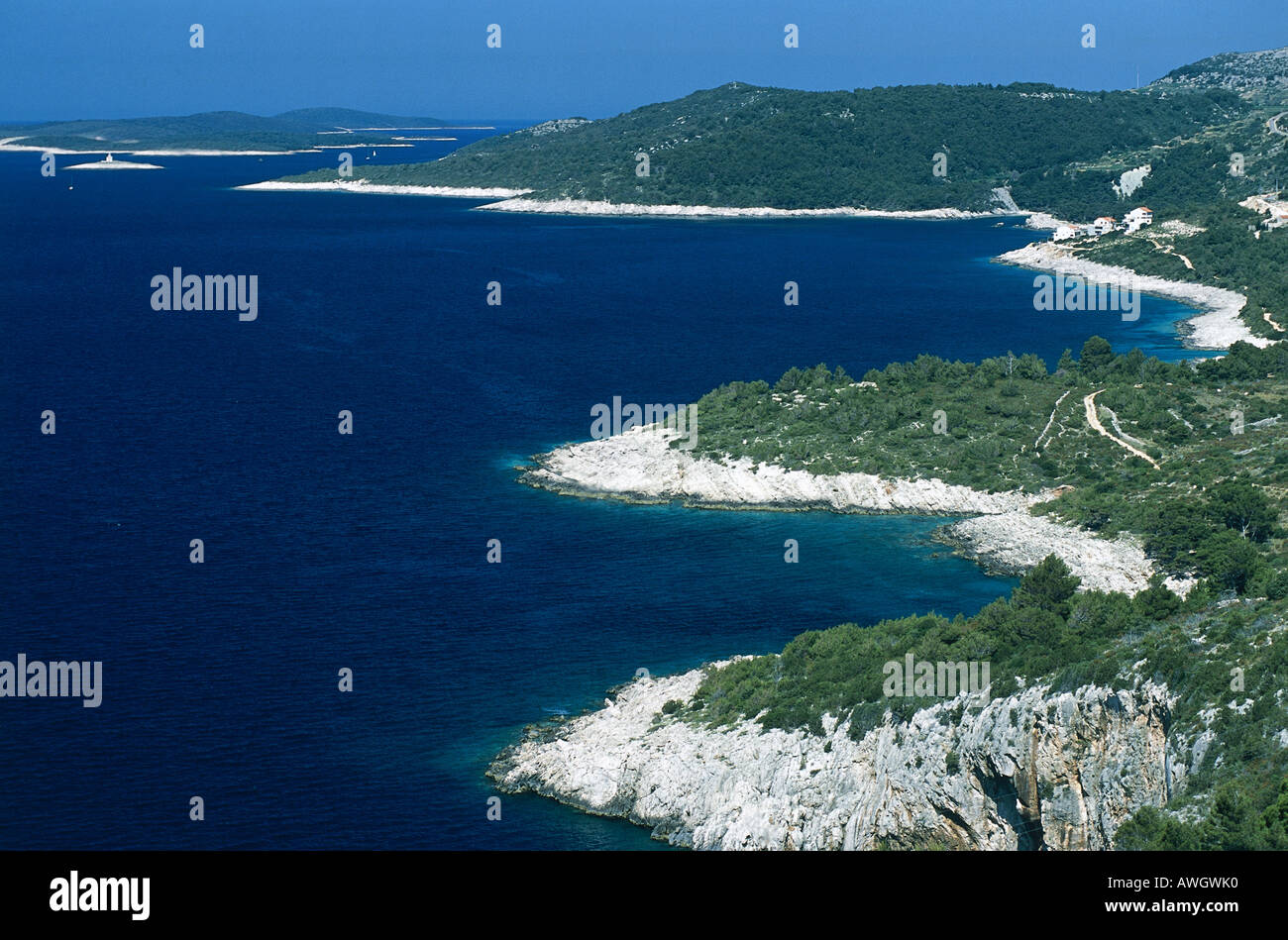 Coastal paths rugged cliffs hi-res stock photography and images - Alamy