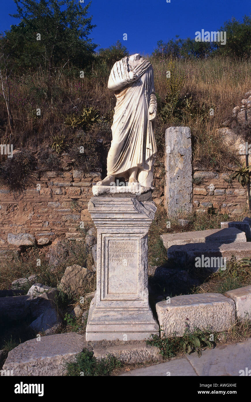 Headless carian statue in grounds hi-res stock photography and images ...