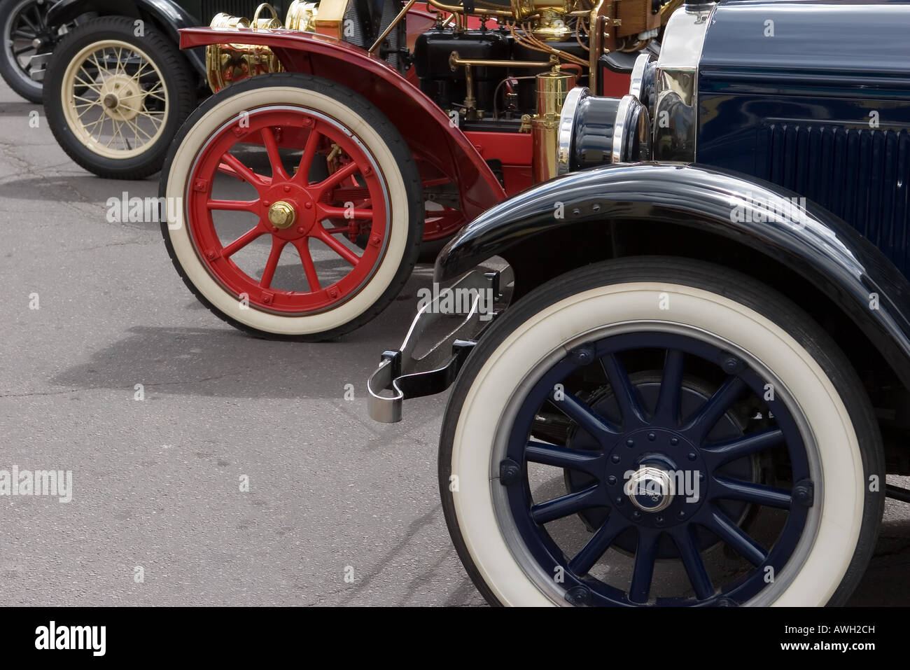 Row of antique cars at a show Stock Photo - Alamy