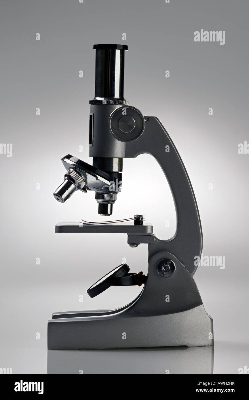 Microscope viewing lens hi-res stock photography and images - Alamy