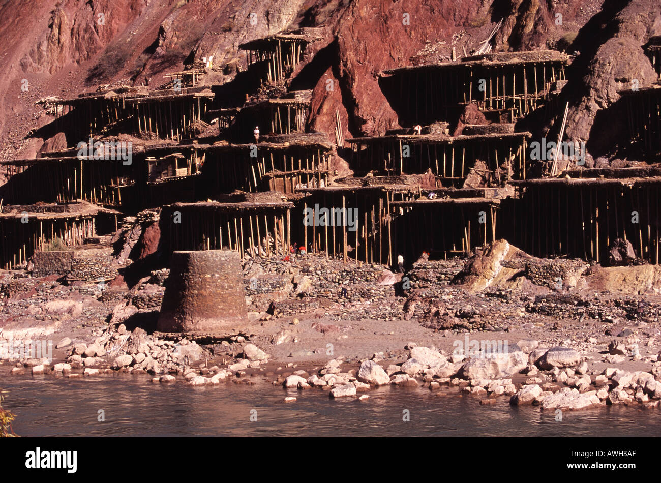 Salt Fields by the Mekong in Yanjing Tibet Stock Photo - Alamy