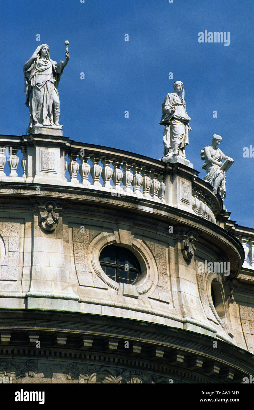 Statues on ornamental attic of pure neo baroque hi-res stock ...