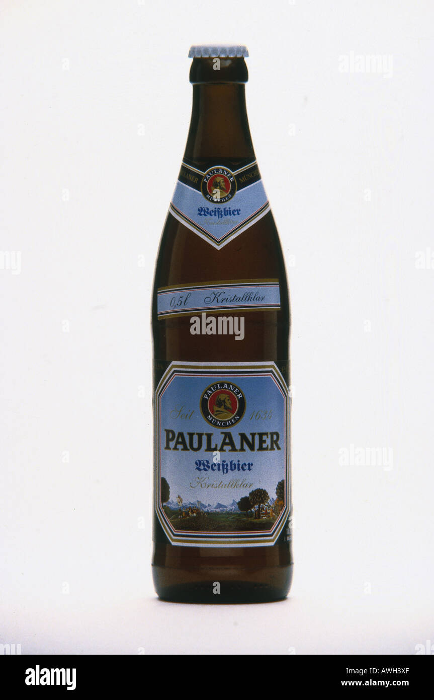 Germany, Bavaria, bottle of Paulaner Weißbier Stock Photo - Alamy