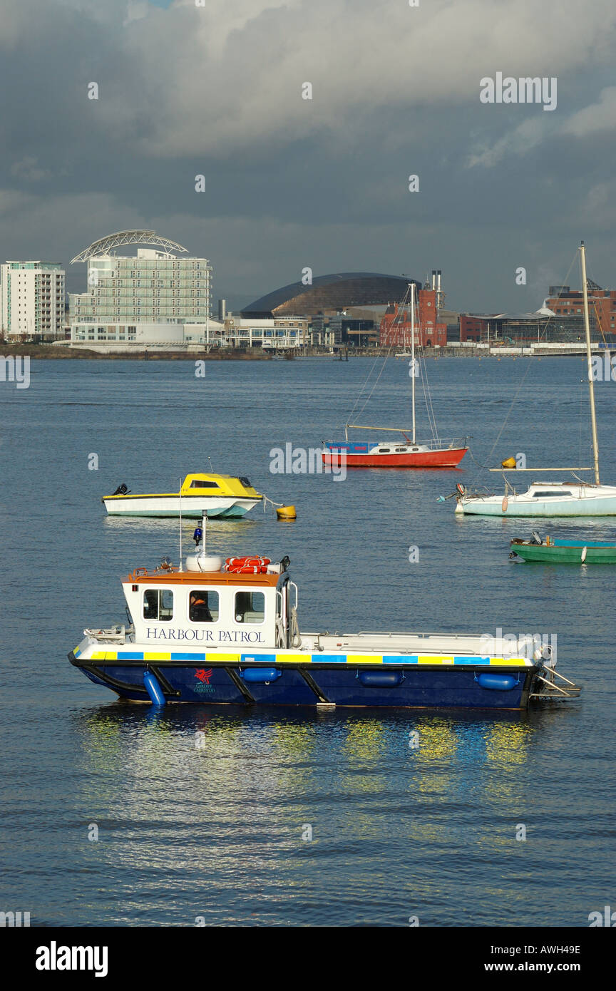 Harbour pilot boat in Cardiff Bay South Wales Stock Photo - Alamy