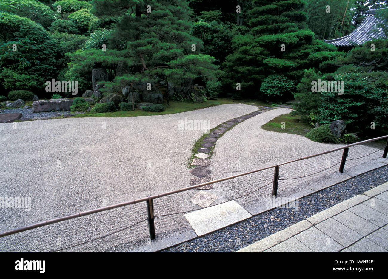 Konchi in temple hi-res stock photography and images - Alamy