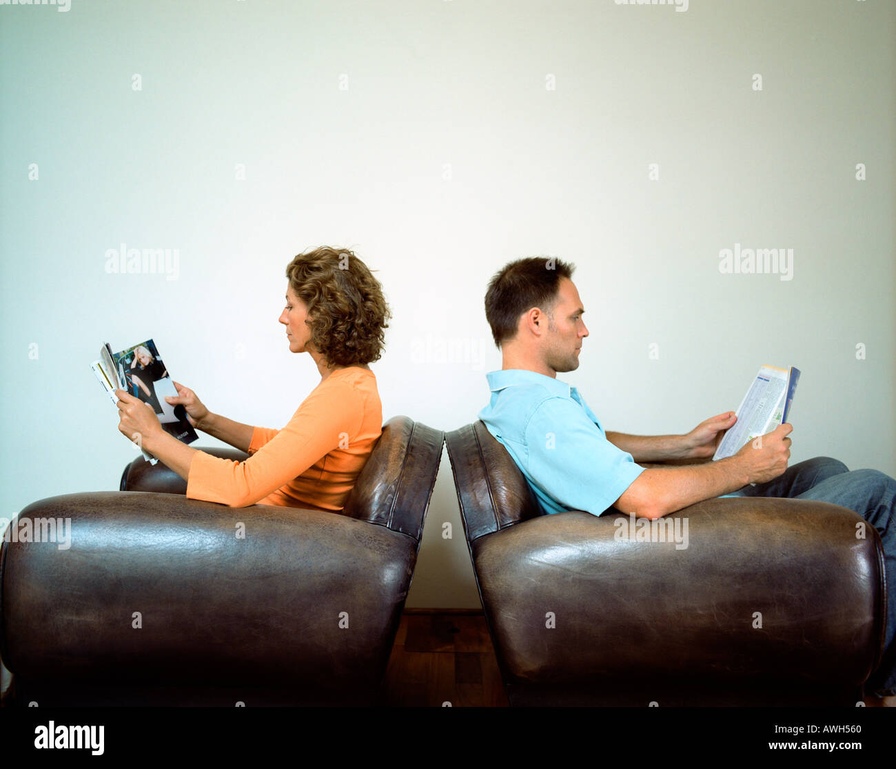 Two opposite chairs hi-res stock photography and images - Alamy