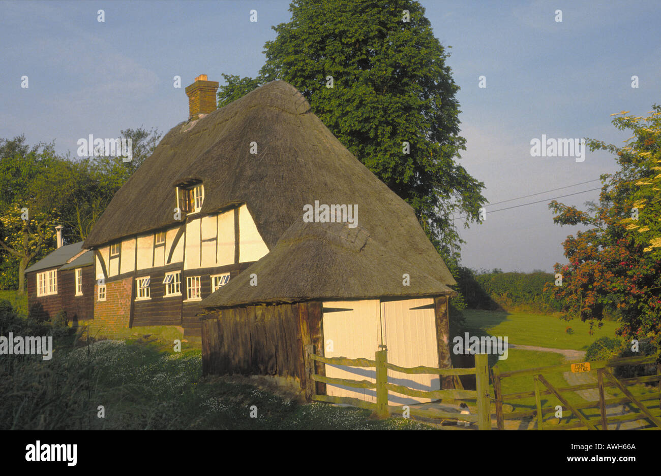 Mayfield village hi-res stock photography and images - Alamy