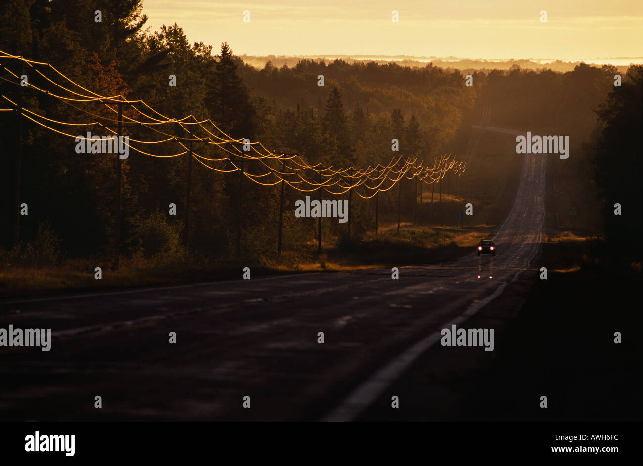 Freeway between the state hi-res stock photography and images - Alamy