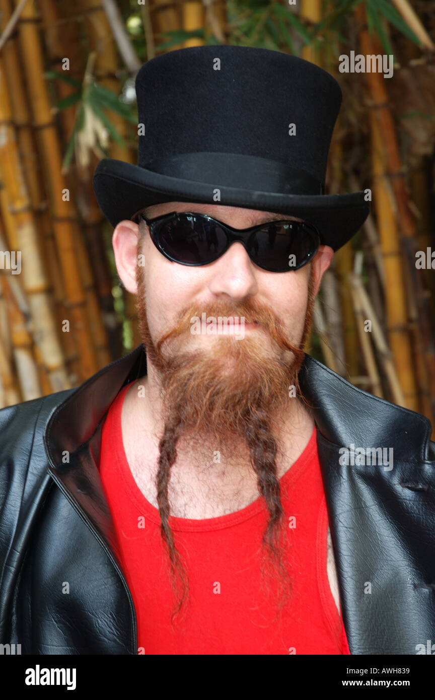 Discordian hi-res stock photography and images - Alamy