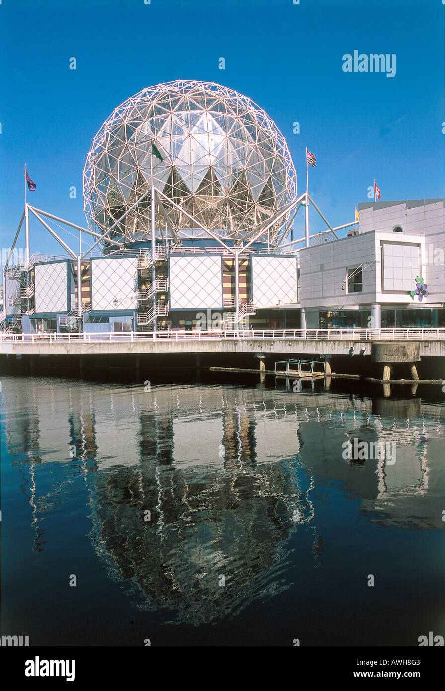 Geodesic dome hi-res stock photography and images - Alamy