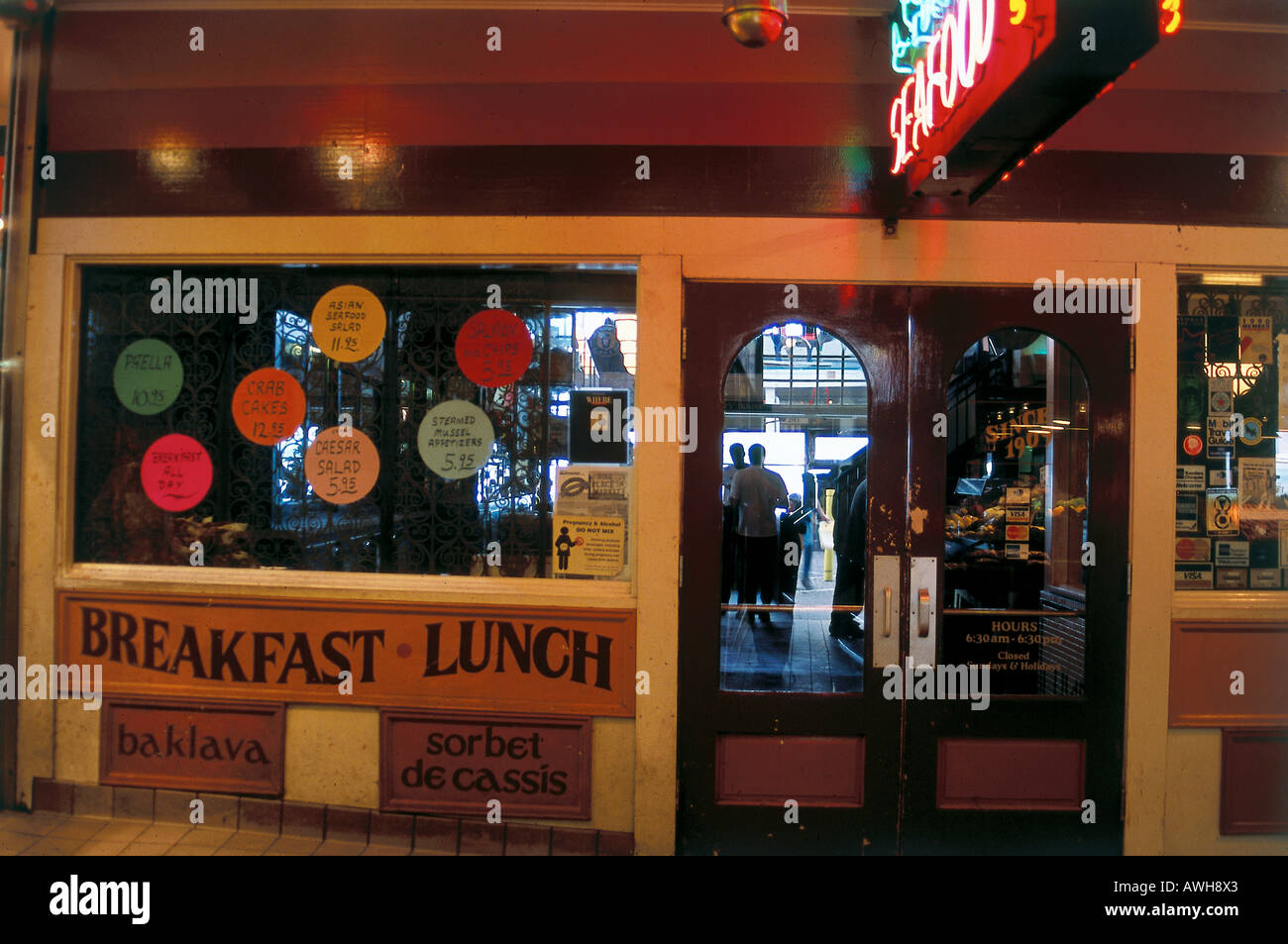 Seattle pike place market athenian hi-res stock photography and images ...