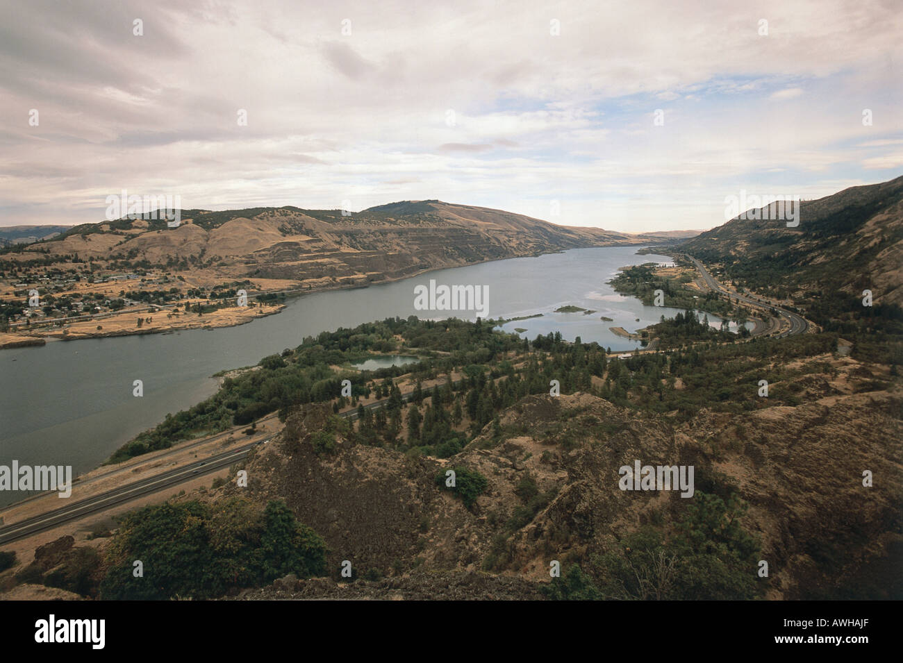 USA, Pacific Northwest, Oregon, Rowena, Columbia River Historic Highway ...